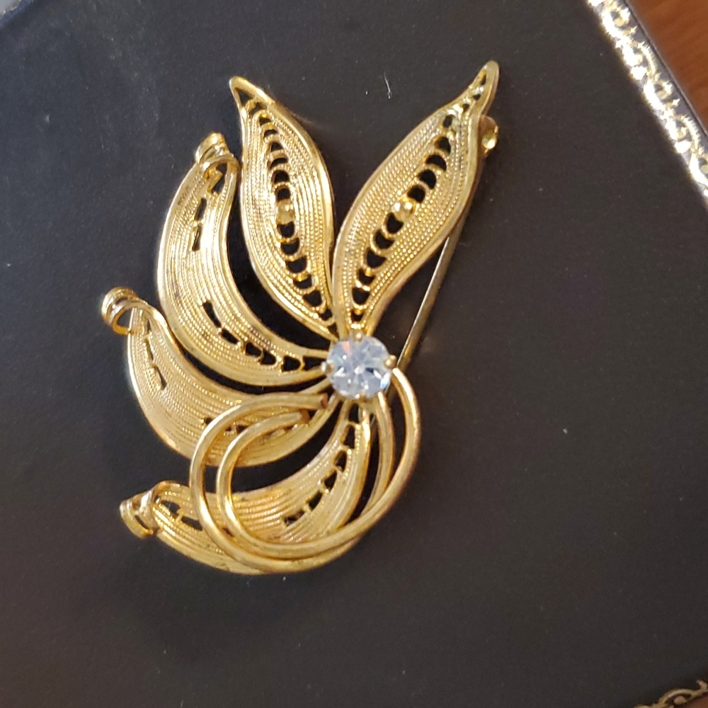 Vintage Filigre W. Germany Brooch - Gem